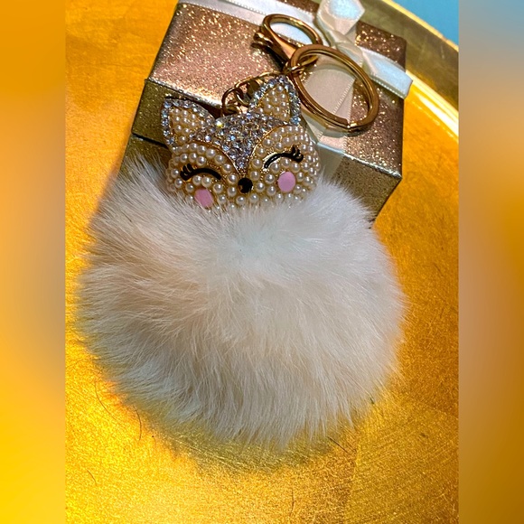 Betsey Johnson | Accessories | Adorable Betsy Johnson Key Ring Fluffy ...